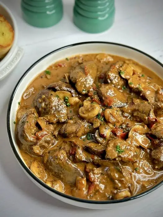 Spicy Chicken Livers with Mushrooms 🍗🍄🔥